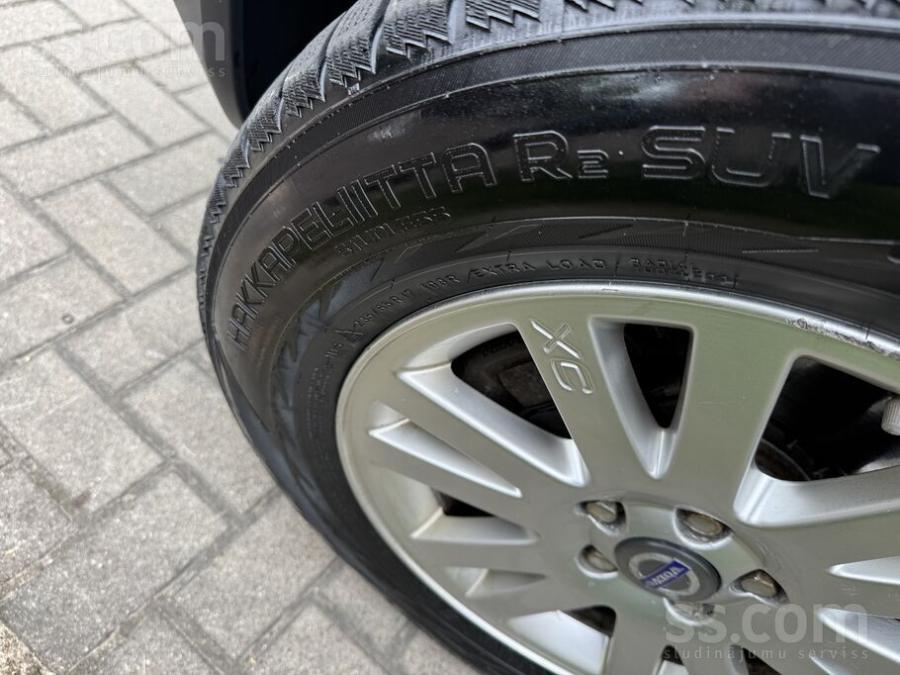 Pelēks Volvo XC90 2008 Rīga, ar dzinēja tilpumu 2.40 L un nobraukumu 364 tūkst. km par 4990 €, foto 13 vietnē AUTOMOTO.COM.LV