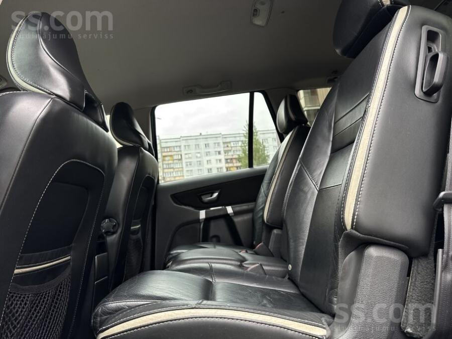 Pelēks Volvo XC90 2008 Rīga, ar dzinēja tilpumu 2.40 L un nobraukumu 364 tūkst. km par 4990 €, foto 16 vietnē AUTOMOTO.COM.LV