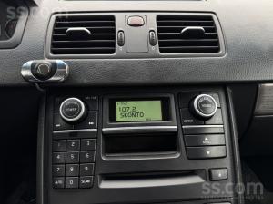 Pelēks Volvo XC90 2008 Rīga, ar dzinēja tilpumu 2.40 L un nobraukumu 364 tūkst. km par 4990 €, foto 20 vietnē AUTOMOTO.COM.LV
