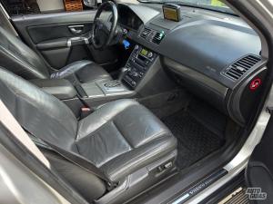 Grey Volvo XC90 2008 in Silute, with an engine capacity of 2.40 L and mileage of 370 thousand km for 4900 €, photo 19 on AUTOMOTO.COM.LV