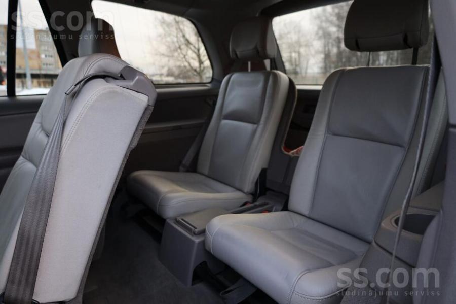 Pelēks Volvo XC90 2009 Rīga, ar dzinēja tilpumu 2.40 L un nobraukumu 0 tūkst. km par 12900 €, foto 12 vietnē AUTOMOTO.COM.LV