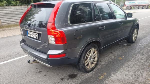 Grey Volvo XC90 2009 in Jelgava, with an engine capacity of 2.40 L and mileage of 550 thousand km for 3300 €, photo 2 on AUTOMOTO.COM.LV
