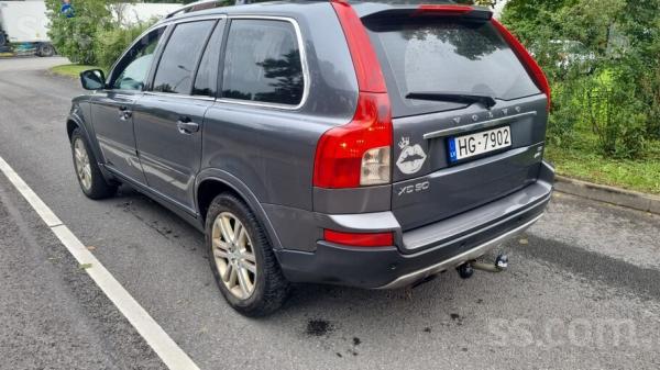 Grey Volvo XC90 2009 in Jelgava, with an engine capacity of 2.40 L and mileage of 550 thousand km for 3300 €, photo 3 on AUTOMOTO.COM.LV