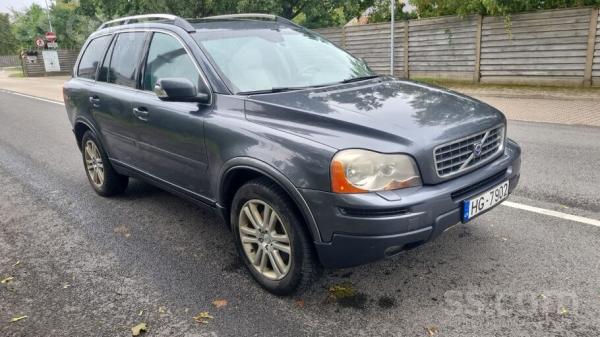Grey Volvo XC90 2009 in Jelgava, with an engine capacity of 2.40 L and mileage of 550 thousand km for 3300 €, photo 4 on AUTOMOTO.COM.LV