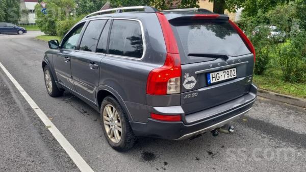 Grey Volvo XC90 2009 in Jelgava, with an engine capacity of 2.40 L and mileage of 550 thousand km for 3300 €, photo 6 on AUTOMOTO.COM.LV