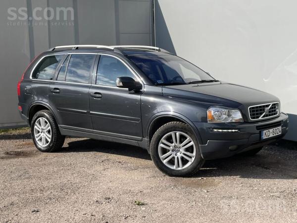 Pelēks Volvo XC90 2009 Rīga, ar dzinēja tilpumu 2.40 L un nobraukumu 363 tūkst. km par 6190 €, foto 2 vietnē AUTOMOTO.COM.LV