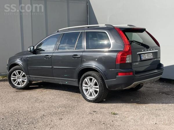 Pelēks Volvo XC90 2009 Rīga, ar dzinēja tilpumu 2.40 L un nobraukumu 363 tūkst. km par 6190 €, foto 4 vietnē AUTOMOTO.COM.LV