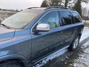 Grey Volvo XC90 2009 in Tallinn, with an engine capacity of 2.40 L and mileage of 258 thousand km for 8400 €, photo 13 on AUTOMOTO.COM.LV