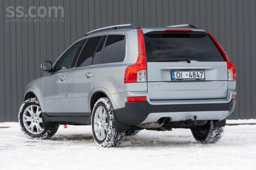 Grey Volvo XC90 2009 in Jelgava, with an engine capacity of 3.20 L and mileage of 0 thousand km for 6995 €, photo 5 on AUTOMOTO.COM.LV