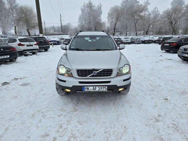 Pelēks Volvo XC90 2009 Marijampole, ar dzinēja tilpumu 2.40 L un nobraukumu 280 tūkst. km par 5400 €, foto 2 vietnē AUTOMOTO.COM.LV