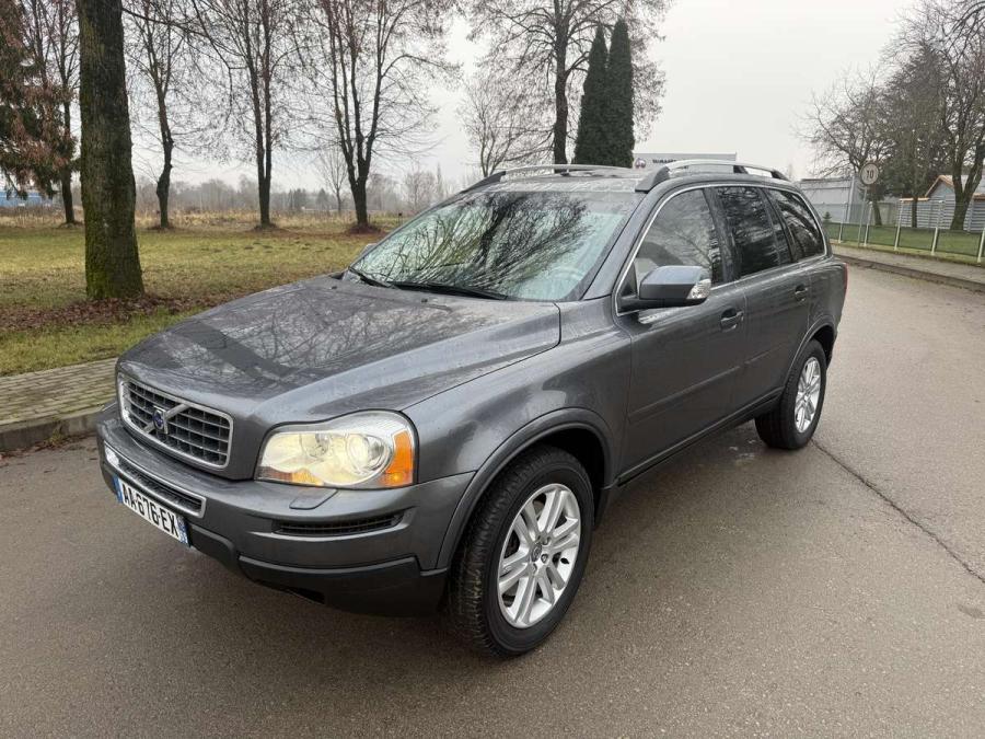 Pelēks Volvo XC90 2009 Tauragė, ar dzinēja tilpumu 2.40 L un nobraukumu 334 tūkst. km par 5990 €, foto 1 vietnē AUTOMOTO.COM.LV