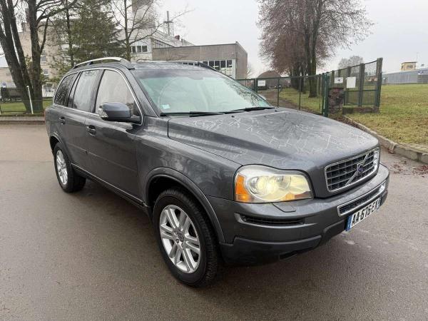Pelēks Volvo XC90 2009 Tauragė, ar dzinēja tilpumu 2.40 L un nobraukumu 334 tūkst. km par 5990 €, foto 3 vietnē AUTOMOTO.COM.LV