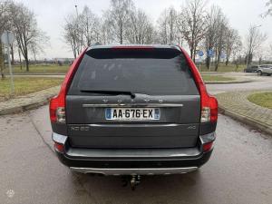 Pelēks Volvo XC90 2009 Tauragė, ar dzinēja tilpumu 2.40 L un nobraukumu 334 tūkst. km par 5990 €, foto 6 vietnē AUTOMOTO.COM.LV