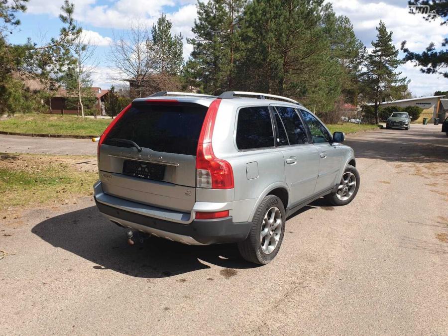 Grey Volvo XC90 2009 in Vilnius, with an engine capacity of 2.40 L and mileage of 258 thousand km for 7900 €, photo 7 on AUTOMOTO.COM.LV