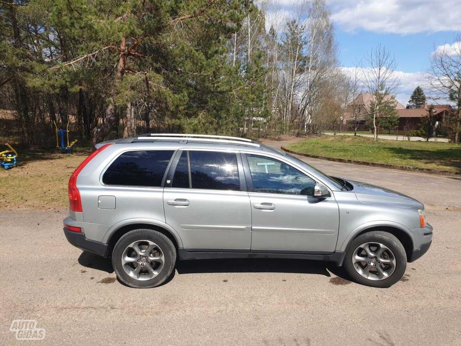 Grey Volvo XC90 2009 in Vilnius, with an engine capacity of 2.40 L and mileage of 258 thousand km for 7900 €, photo 9 on AUTOMOTO.COM.LV