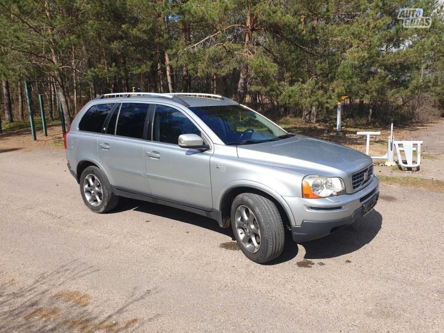 Grey Volvo XC90 2009 in Vilnius, with an engine capacity of 2.40 L and mileage of 258 thousand km for 7900 €, photo 10 on AUTOMOTO.COM.LV