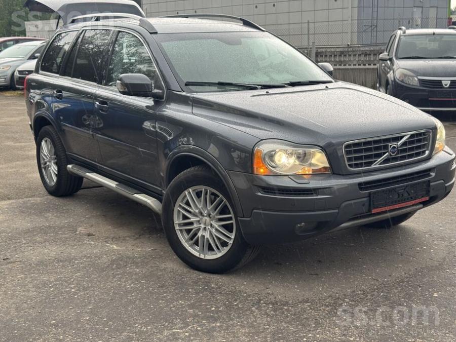 Pelēks Volvo XC90 2009 Rīga, ar dzinēja tilpumu 2.40 L un nobraukumu 237 tūkst. km par 10500 €, foto 1 vietnē AUTOMOTO.COM.LV