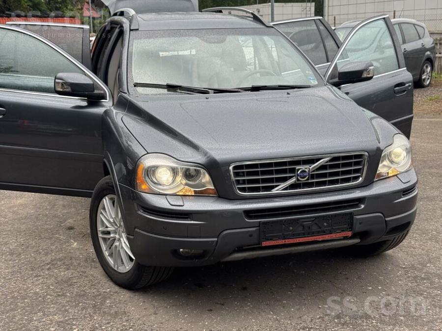 Pelēks Volvo XC90 2009 Rīga, ar dzinēja tilpumu 2.40 L un nobraukumu 237 tūkst. km par 10500 €, foto 3 vietnē AUTOMOTO.COM.LV