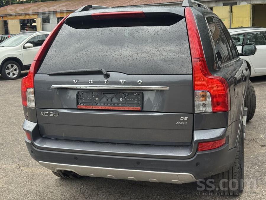 Pelēks Volvo XC90 2009 Rīga, ar dzinēja tilpumu 2.40 L un nobraukumu 237 tūkst. km par 10500 €, foto 8 vietnē AUTOMOTO.COM.LV