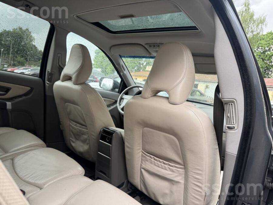 Pelēks Volvo XC90 2009 Rīga, ar dzinēja tilpumu 2.40 L un nobraukumu 237 tūkst. km par 10500 €, foto 15 vietnē AUTOMOTO.COM.LV