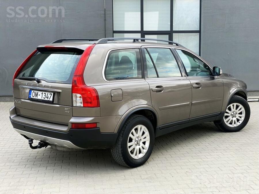 Grey Volvo XC90 2009 in Riga, with an engine capacity of 2.50 L and mileage of 270 thousand km for 6800 €, photo 7 on AUTOMOTO.COM.LV