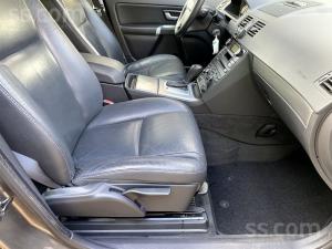 Grey Volvo XC90 2009 in Riga, with an engine capacity of 2.50 L and mileage of 270 thousand km for 6800 €, photo 15 on AUTOMOTO.COM.LV