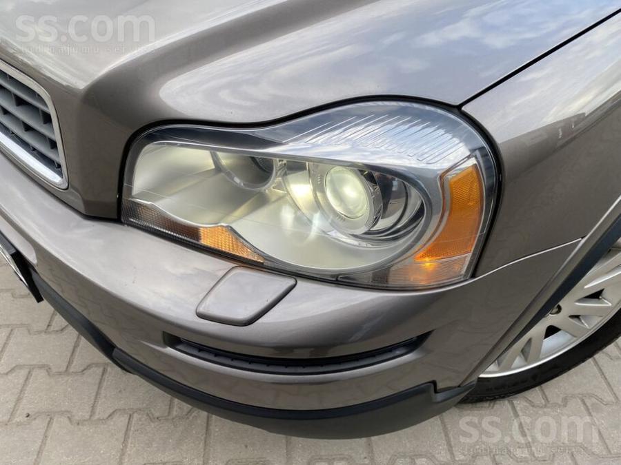 Grey Volvo XC90 2009 in Riga, with an engine capacity of 2.50 L and mileage of 270 thousand km for 6800 €, photo 27 on AUTOMOTO.COM.LV