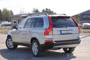 Grey Volvo XC90 2009 in Riga, with an engine capacity of 2.40 L and mileage of 245 thousand km for 3800 €, photo 4 on AUTOMOTO.COM.LV