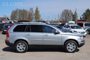 Grey Volvo XC90 2009 in Riga, with an engine capacity of 2.40 L and mileage of 245 thousand km for 3800 €, photo 7 on AUTOMOTO.COM.LV