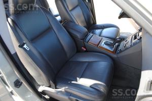 Grey Volvo XC90 2009 in Riga, with an engine capacity of 2.40 L and mileage of 245 thousand km for 3800 €, photo 13 on AUTOMOTO.COM.LV