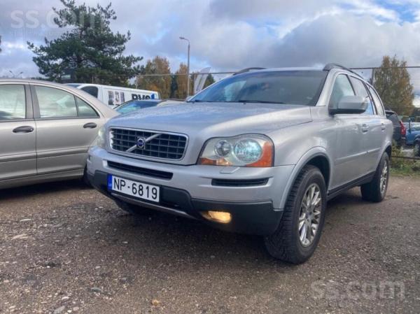 Pelēks Volvo XC90 2009 Rīga, ar dzinēja tilpumu 2.40 L un nobraukumu 295 tūkst. km par 8300 €, foto 1 vietnē AUTOMOTO.COM.LV