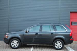 Pelēks Volvo XC90 2009 Mārupe, ar dzinēja tilpumu 2.40 L un nobraukumu 292 tūkst. km par 7750 €, foto 7 vietnē AUTOMOTO.COM.LV