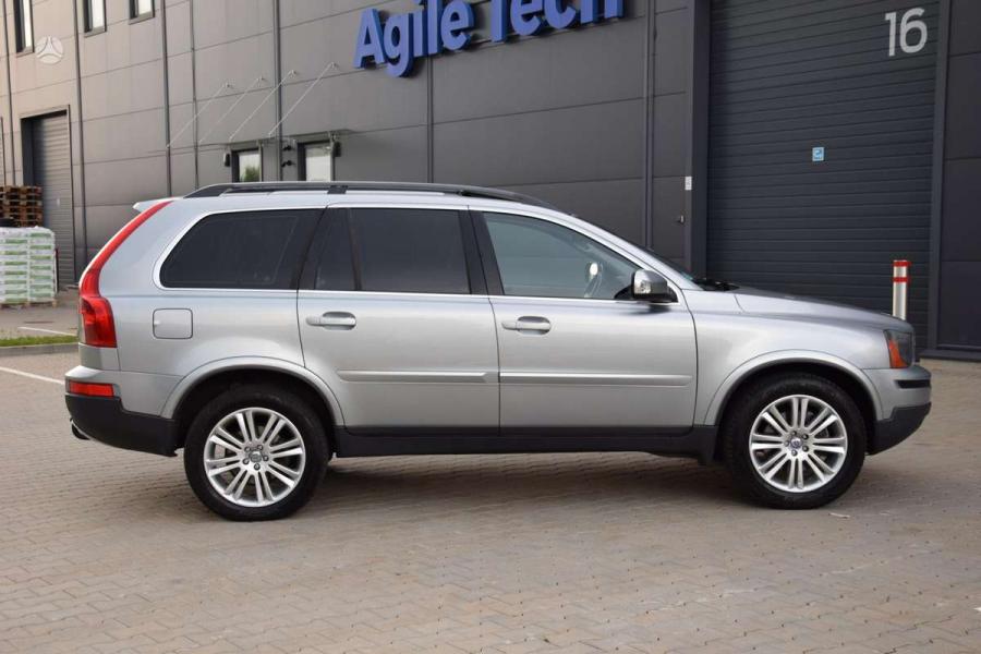 Pelēks Volvo XC90 2009 Viļņa, ar dzinēja tilpumu 2.40 L un nobraukumu 336 tūkst. km par 6999 €, foto 12 vietnē AUTOMOTO.COM.LV