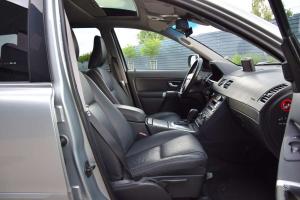 Pelēks Volvo XC90 2009 Viļņa, ar dzinēja tilpumu 2.40 L un nobraukumu 336 tūkst. km par 6999 €, foto 17 vietnē AUTOMOTO.COM.LV