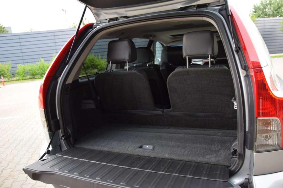 Pelēks Volvo XC90 2009 Viļņa, ar dzinēja tilpumu 2.40 L un nobraukumu 336 tūkst. km par 6999 €, foto 32 vietnē AUTOMOTO.COM.LV