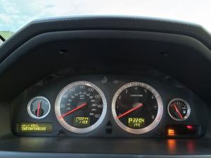 Grey Volvo XC90 2009 in Telschi, with an engine capacity of 4.40 L and mileage of 170 thousand km for 3500 €, photo 13 on AUTOMOTO.COM.LV