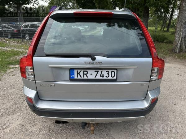 Grey Volvo XC90 2009 in Riga, with an engine capacity of 2.40 L and mileage of 225 thousand km for 6490 €, photo 4 on AUTOMOTO.COM.LV