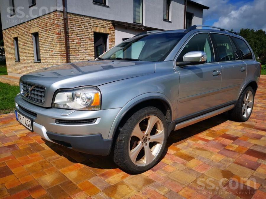 Grey Volvo XC90 2009 in Riga, with an engine capacity of 2.40 L and mileage of 224 thousand km for 6900 €, photo 5 on AUTOMOTO.COM.LV