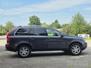 Pelēks Volvo XC90 2009 Liepāja, ar dzinēja tilpumu 2.40 L un nobraukumu 323 tūkst. km par 4990 €, foto 9 vietnē AUTOMOTO.COM.LV