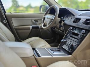 Pelēks Volvo XC90 2009 Liepāja, ar dzinēja tilpumu 2.40 L un nobraukumu 323 tūkst. km par 4990 €, foto 16 vietnē AUTOMOTO.COM.LV