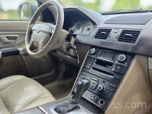 Pelēks Volvo XC90 2009 Liepāja, ar dzinēja tilpumu 2.40 L un nobraukumu 323 tūkst. km par 4990 €, foto 17 vietnē AUTOMOTO.COM.LV