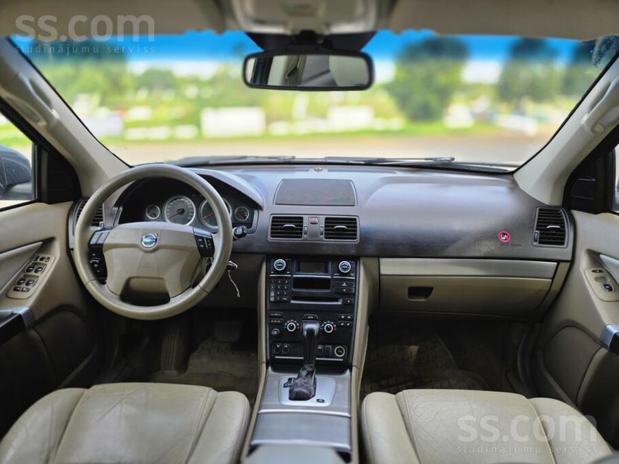 Pelēks Volvo XC90 2009 Liepāja, ar dzinēja tilpumu 2.40 L un nobraukumu 323 tūkst. km par 4990 €, foto 20 vietnē AUTOMOTO.COM.LV