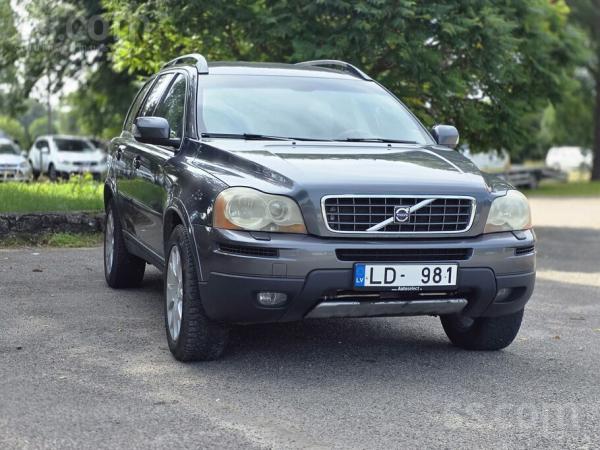 Grey Volvo XC90 2009 in Liepaja, with an engine capacity of 2.40 L and mileage of 323 thousand km for 4990 €, photo 7 on AUTOMOTO.COM.LV
