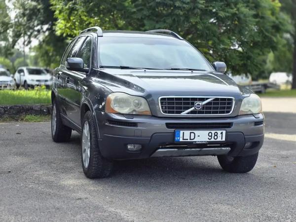 Grey Volvo XC90 2009 in Grobiņa, with an engine capacity of 2.40 L and mileage of 323 thousand km for 4990 €, photo 6 on AUTOMOTO.COM.LV