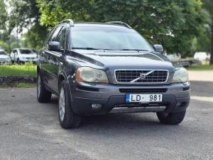 Grey Volvo XC90 2009 in Grobiņa, with an engine capacity of 2.40 L and mileage of 323 thousand km for 4990 €, photo 7 on AUTOMOTO.COM.LV