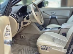 Grey Volvo XC90 2009 in Grobiņa, with an engine capacity of 2.40 L and mileage of 323 thousand km for 4990 €, photo 10 on AUTOMOTO.COM.LV