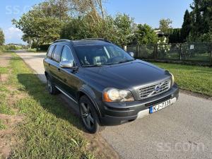 Grey Volvo XC90 2009 in Riga, with an engine capacity of 2.40 L and mileage of 303 thousand km for 5390 €, photo 8 on AUTOMOTO.COM.LV