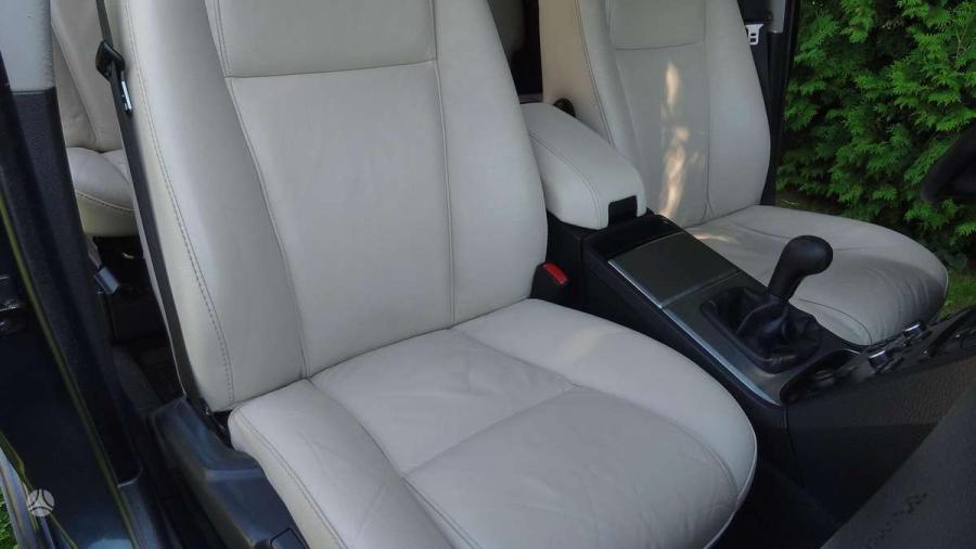 Grey Volvo XC90 2009 in Joniskis, with an engine capacity of 2.40 L and mileage of 281 thousand km for 8649 €, photo 22 on AUTOMOTO.COM.LV