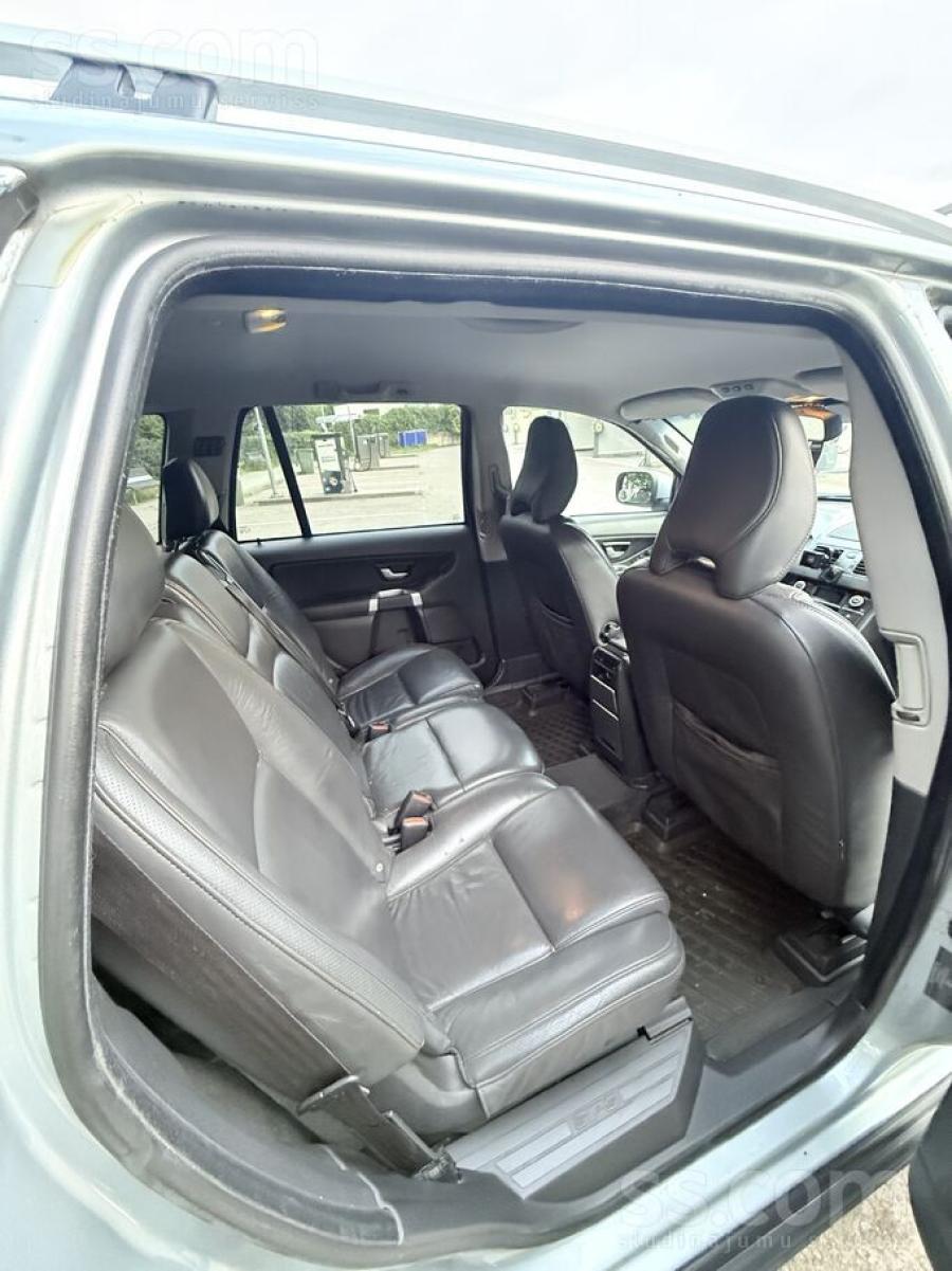 Pelēks Volvo XC90 2009 Rīga, ar dzinēja tilpumu 3.20 L un nobraukumu 328 tūkst. km par 4950 €, foto 12 vietnē AUTOMOTO.COM.LV