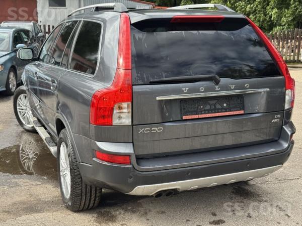 Pelēks Volvo XC90 2009 Rīga, ar dzinēja tilpumu 2.40 L un nobraukumu 235 tūkst. km par 8850 €, foto 5 vietnē AUTOMOTO.COM.LV